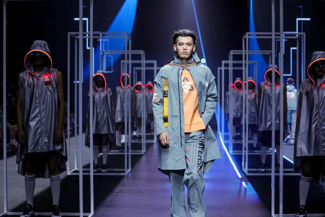 Creative show field|Enter an unknown world - iNEWS