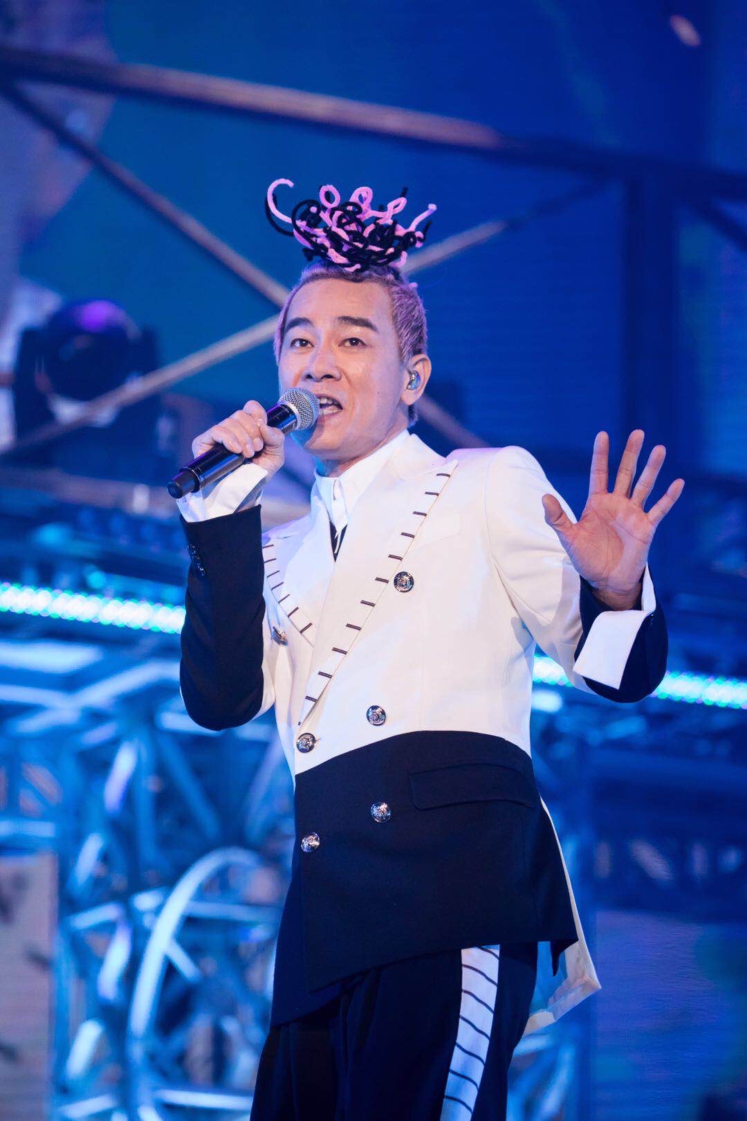 "Brother Pheasant" Chen Xiaochun: debuted in dancing, served as a ...