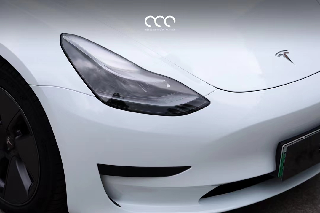 特斯拉Model 3漫彩PET彼得白，白里透藍 簡而不凡 - 頭條匯