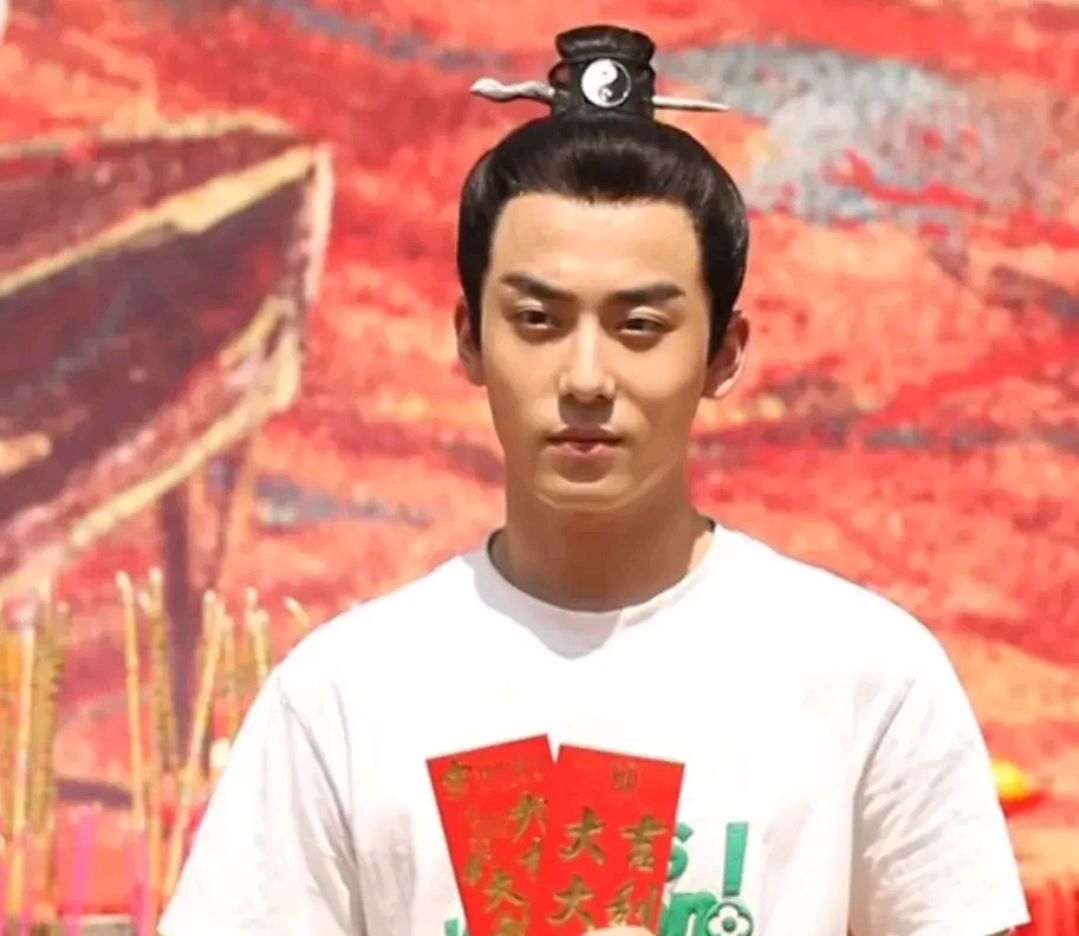 The movie version of "The Legend of Condor Heroes" has a set makeup ...