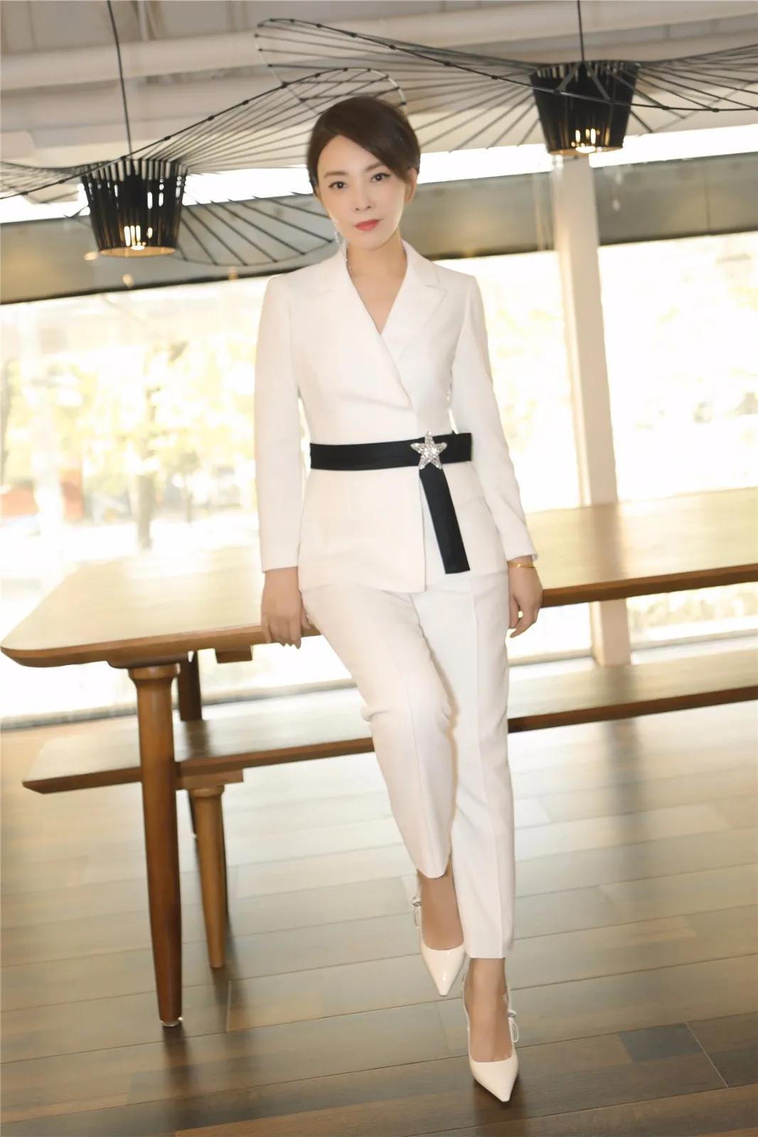 Share pictures - temperament goddess Liu Weiwei - iMedia