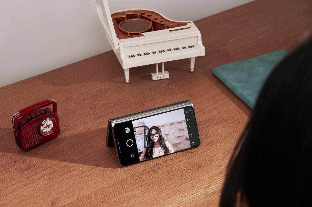 OPPO Find N updates tent mode to further liberate your hands!These ...