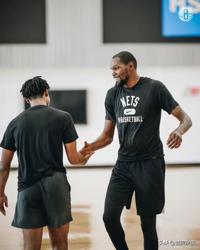 Bring an end to a turbulent summer!Durant returns to Nets practice - iNEWS