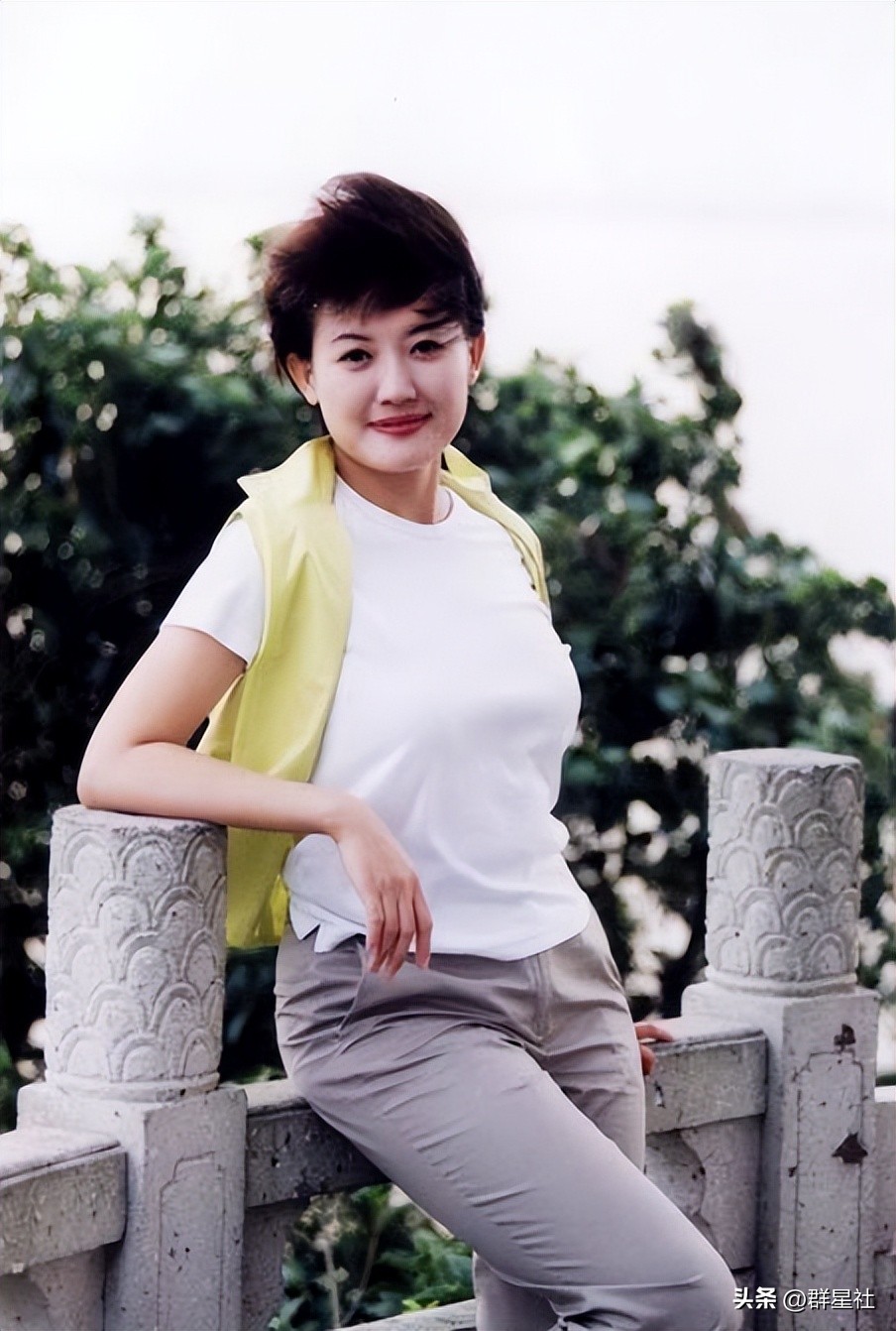 CCTV female anchor Liang Yan: At 51 years old, she is still in her ...