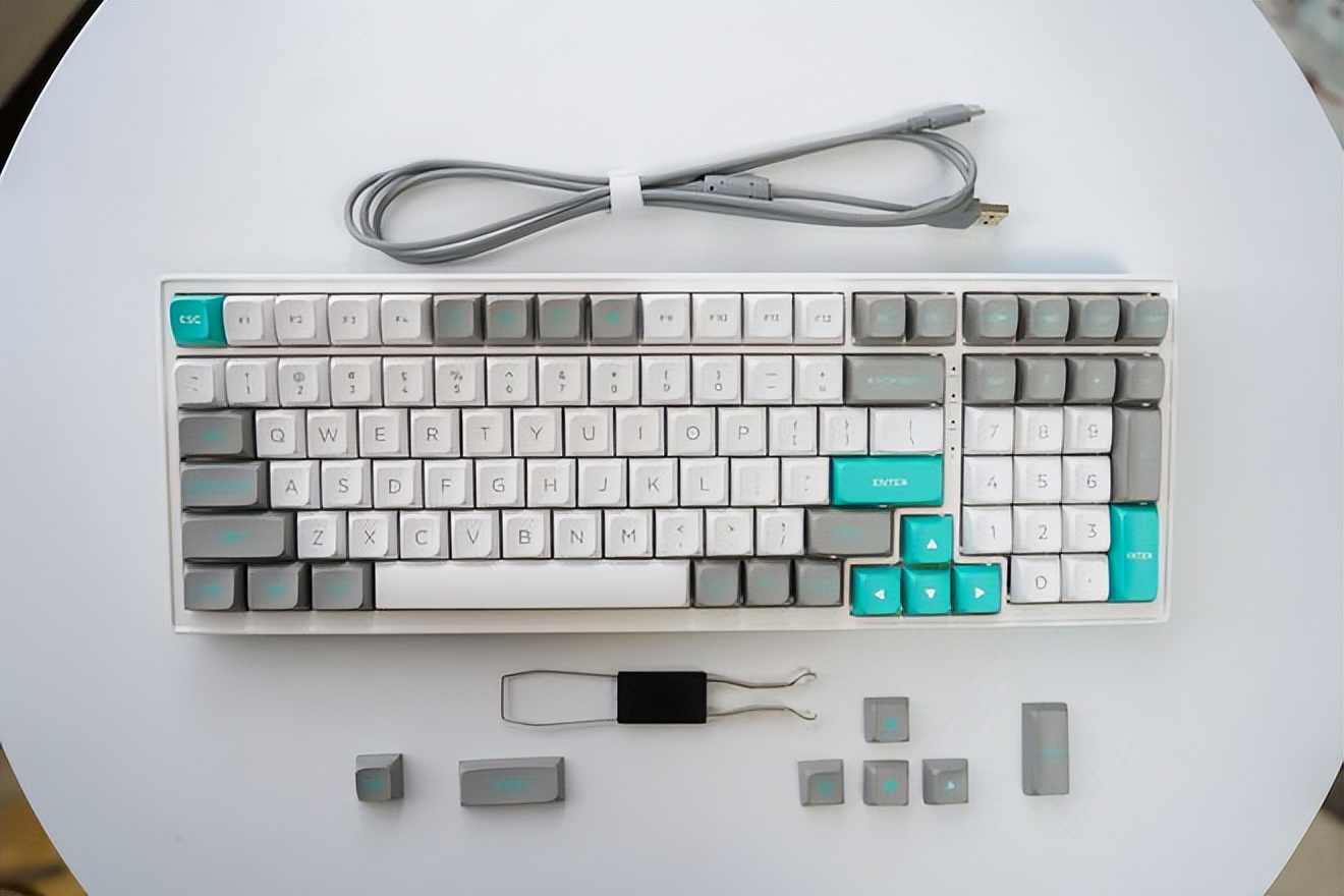 Classic aesthetics in the digital age - Machinist CK600 three-mode mechanical keyboard - iNEWS