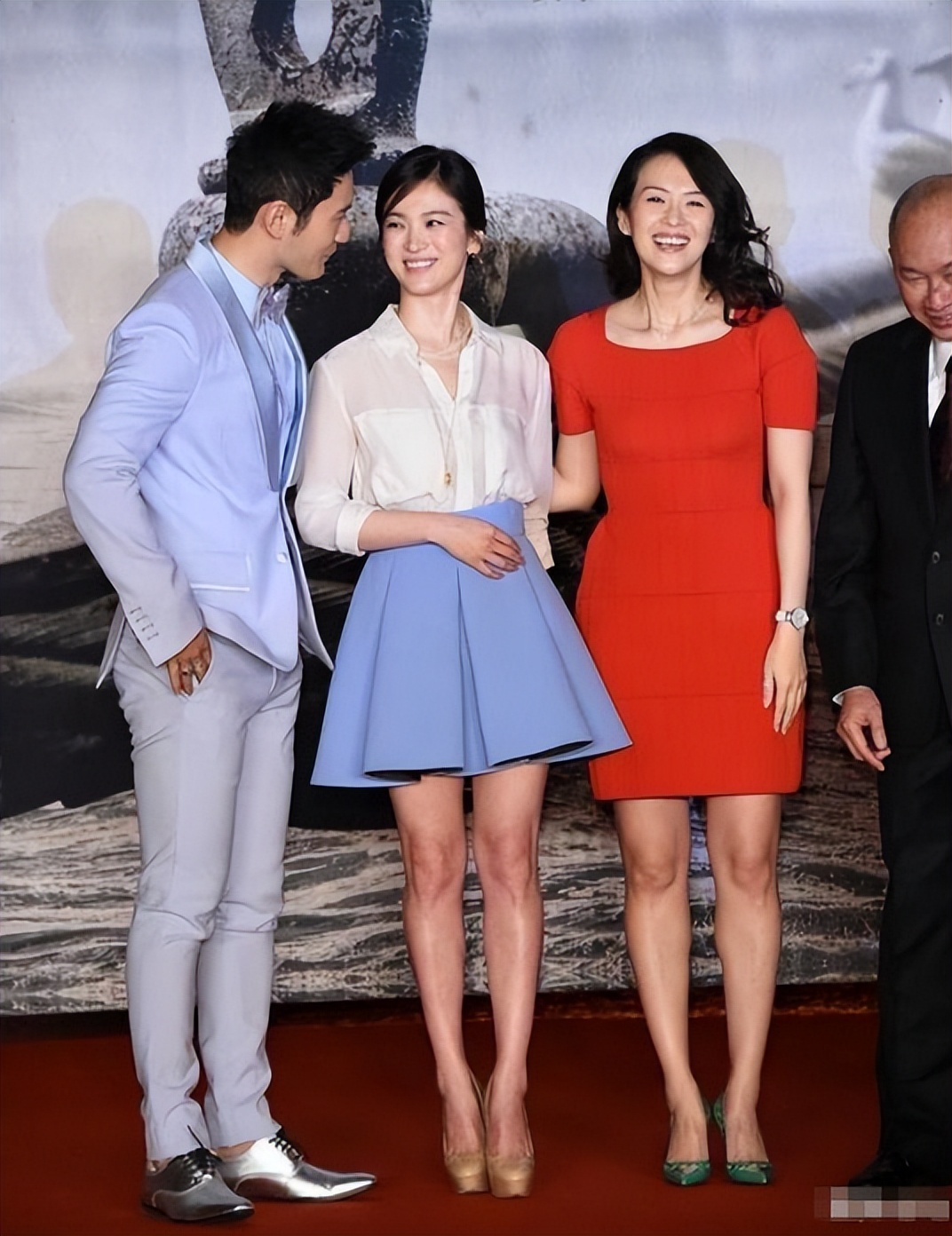 These actresses are actually only 1.5 meters tall? If you're not tall ...