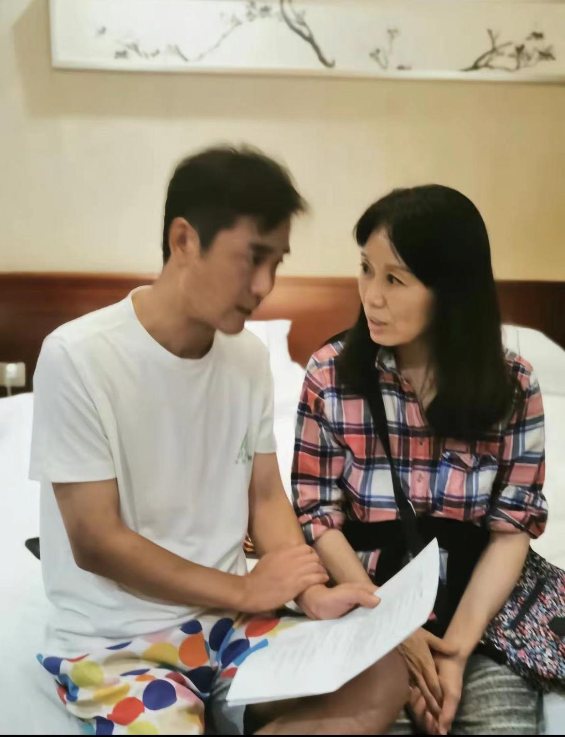 61-year-old Wu Qiong is too old to be recognized. She does farm work like a village woman, her ...