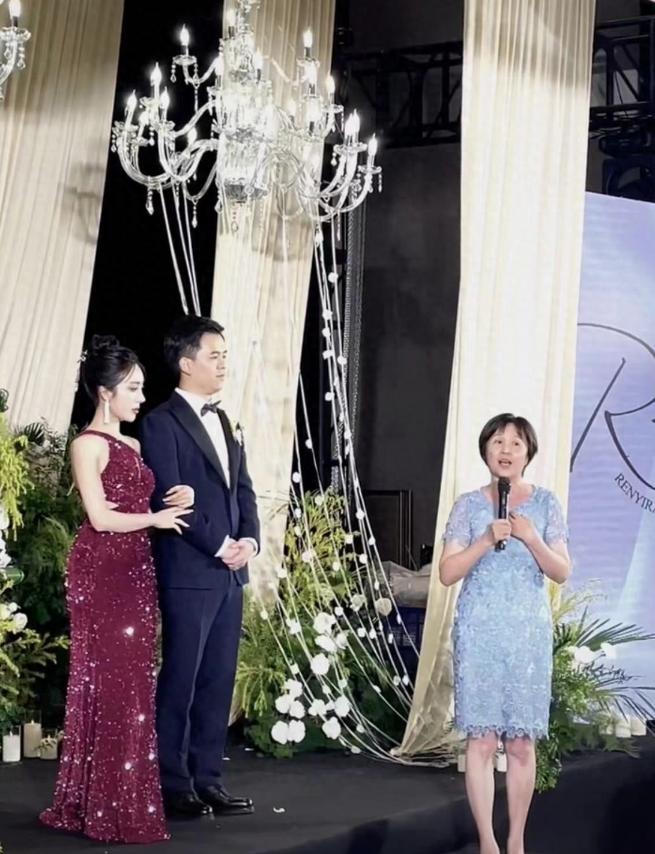 If You Are the One Huang Han serves as a witness at a wedding, walks ...