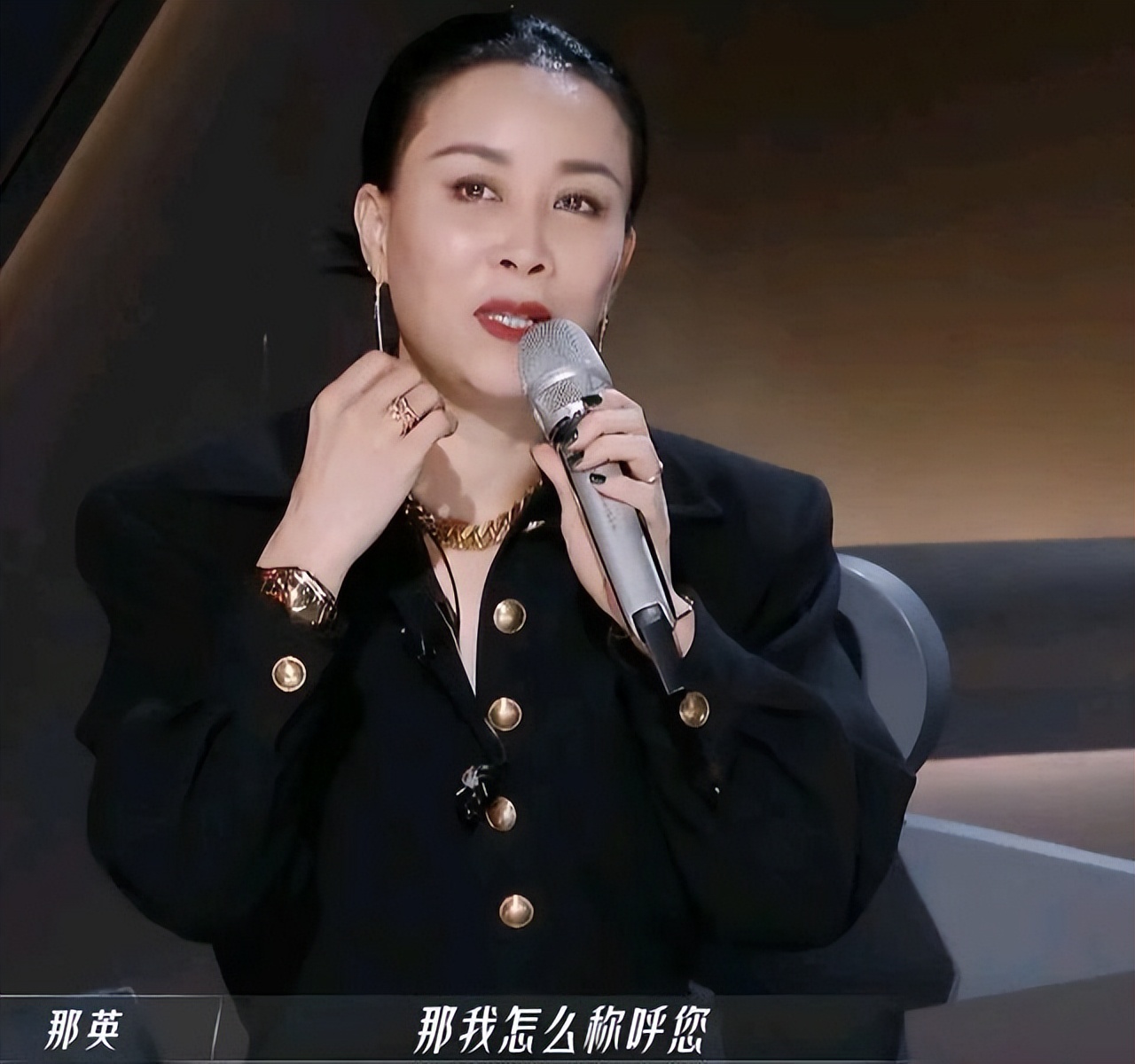 The same as the queen, why is Na Ying's status in the music world ...