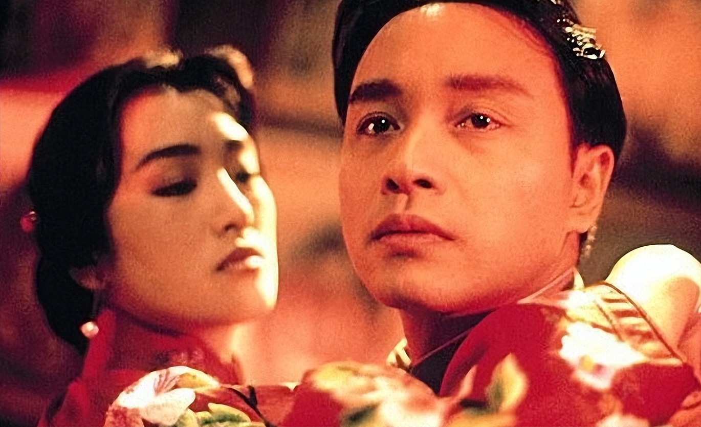 Macron brought Gong Li and his wife with him during his visit to China ...