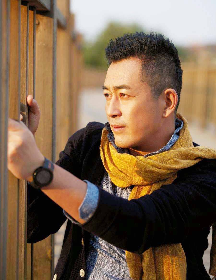 Zhang Xinyi and Yang Shupeng divorced for 8 years: she married an unmarried boy as a mother, and ...