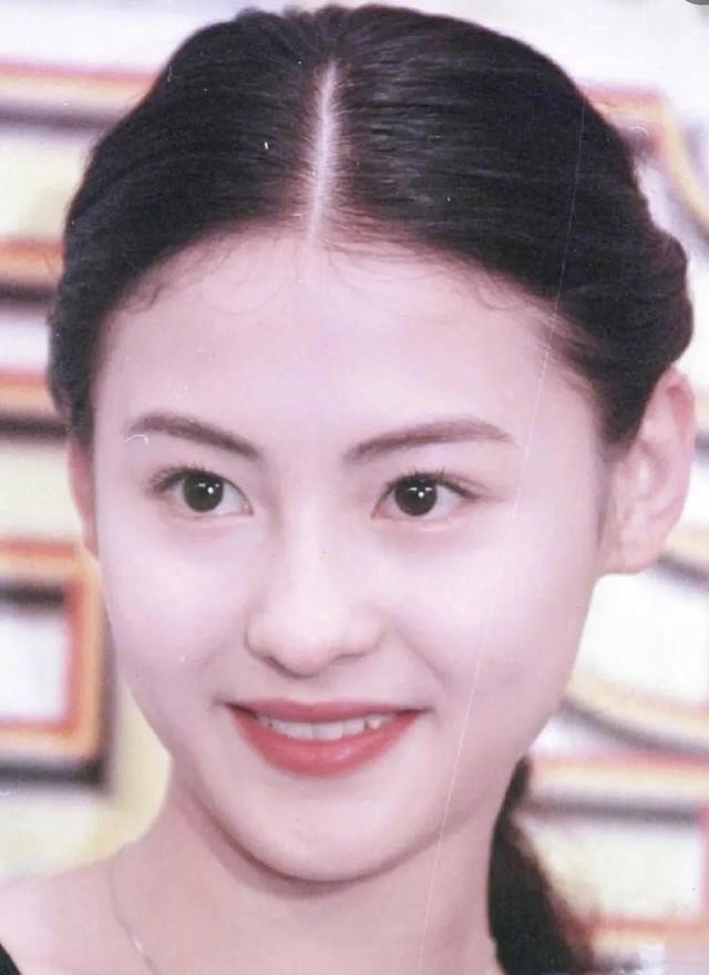 Cecilia Cheung announced her marriage, and the background of her rich ...