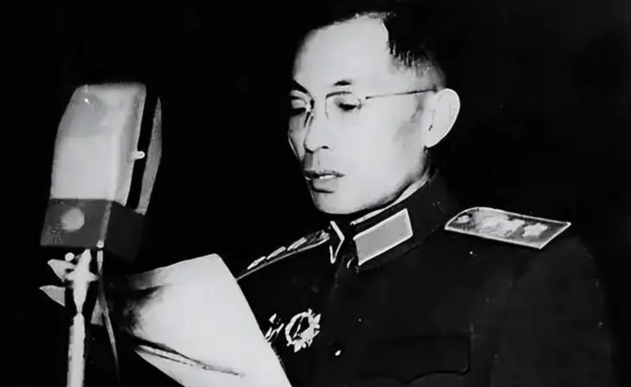 When Ye Fei was writing his memoirs, he struggled with a question: when ...