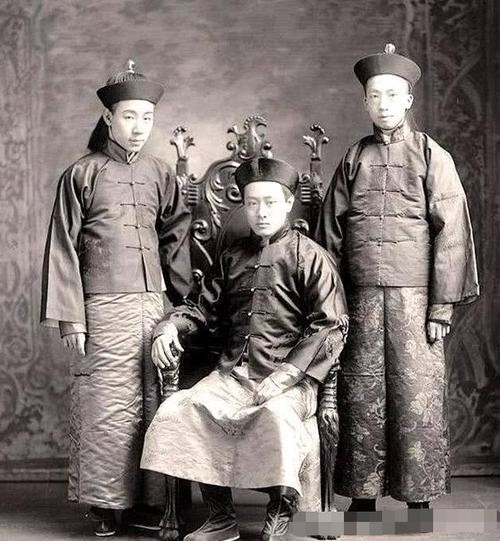 China's last Aisinjue Luo family village: there are still royal ...