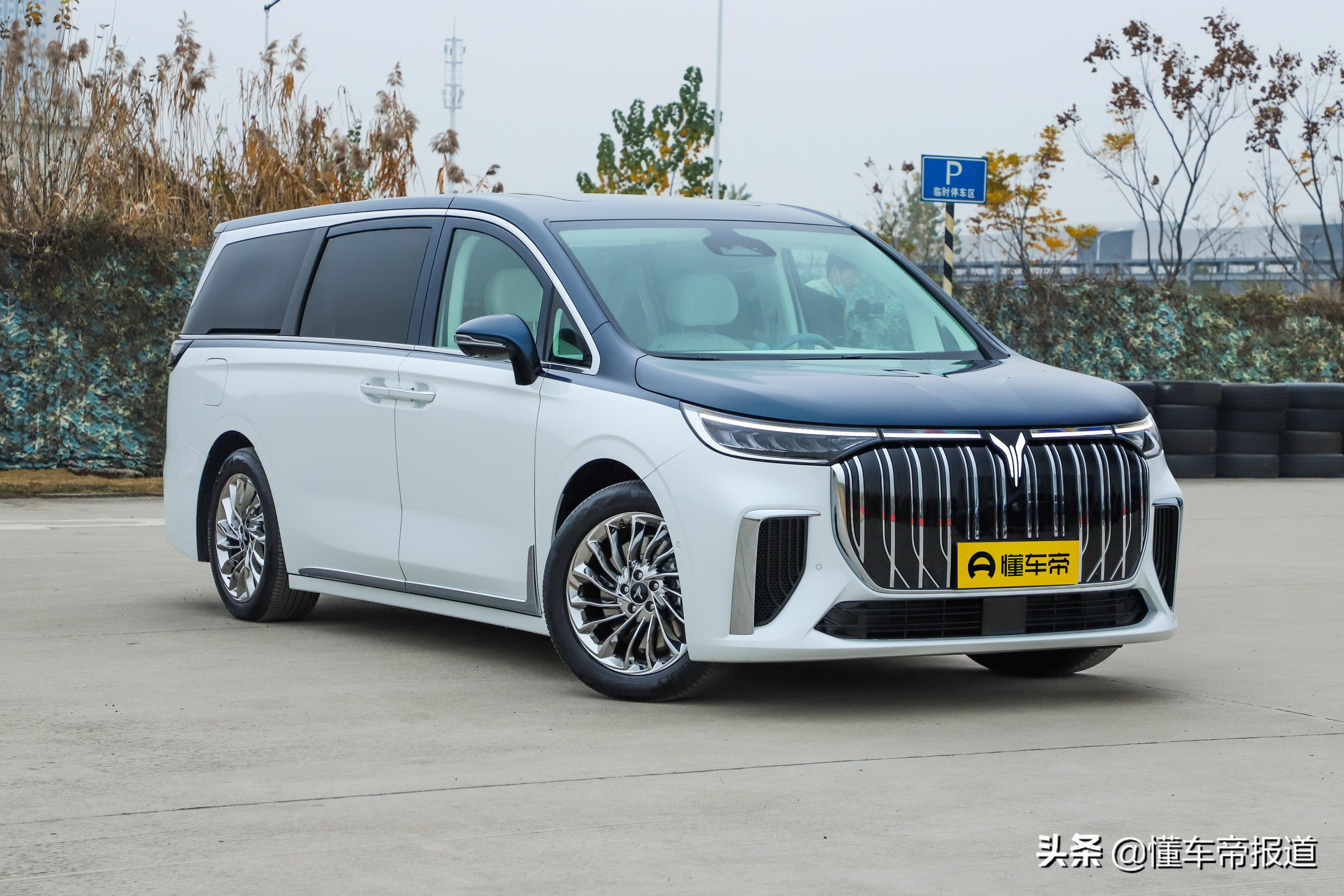 10,000 Lantu cars are off the assembly line, and the first sedan will ...
