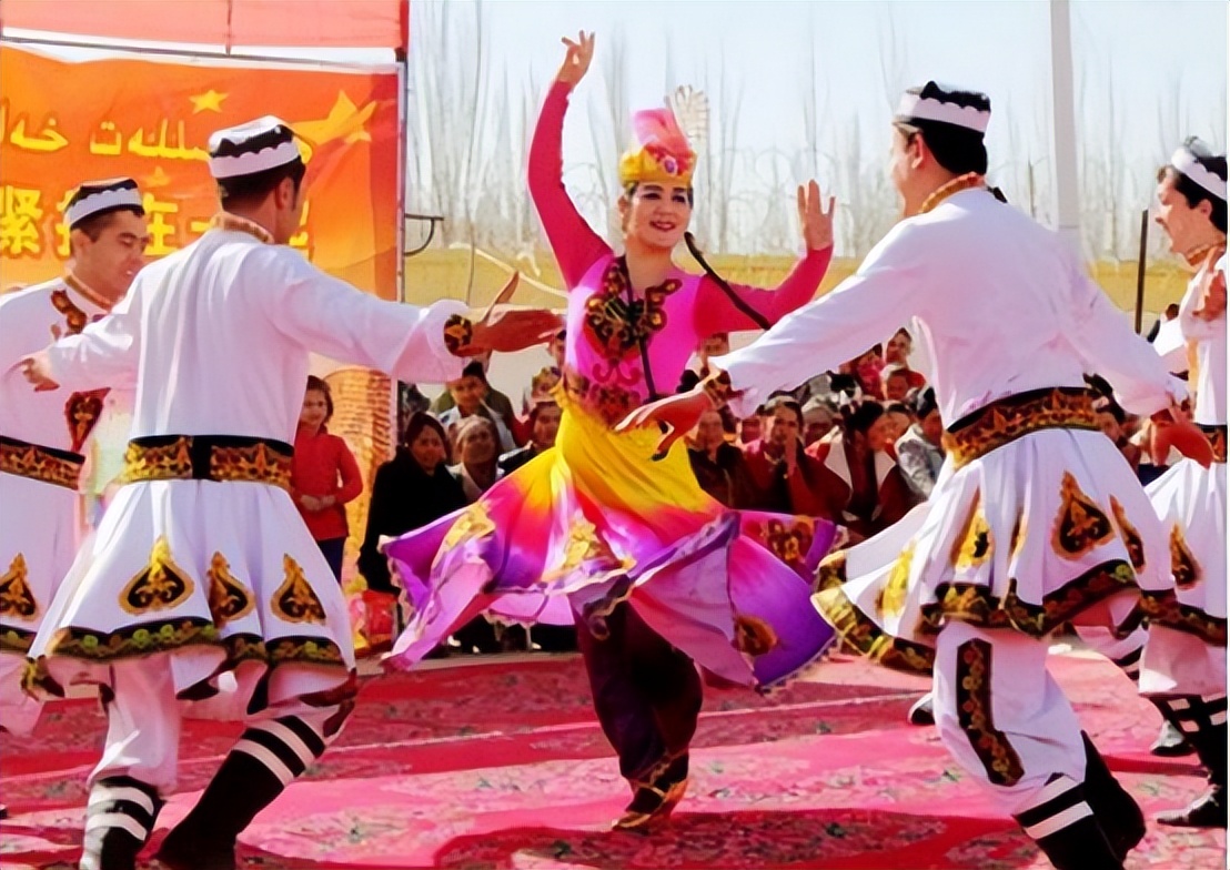 Main traditional festivals of Xinjiang Uyghur - iNEWS
