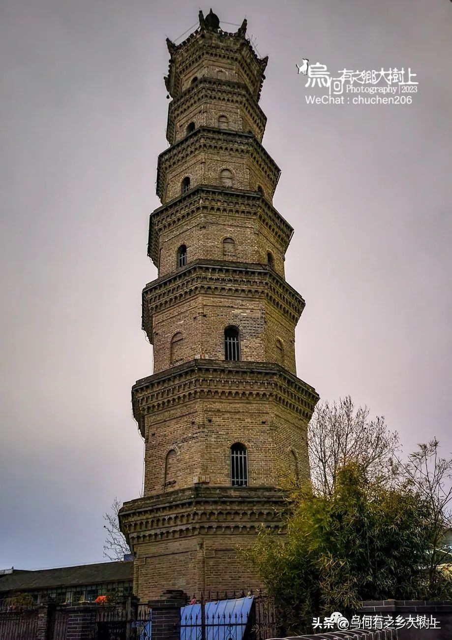 Xuege Pagoda: An ancient pagoda built next to the tomb of the Han ...