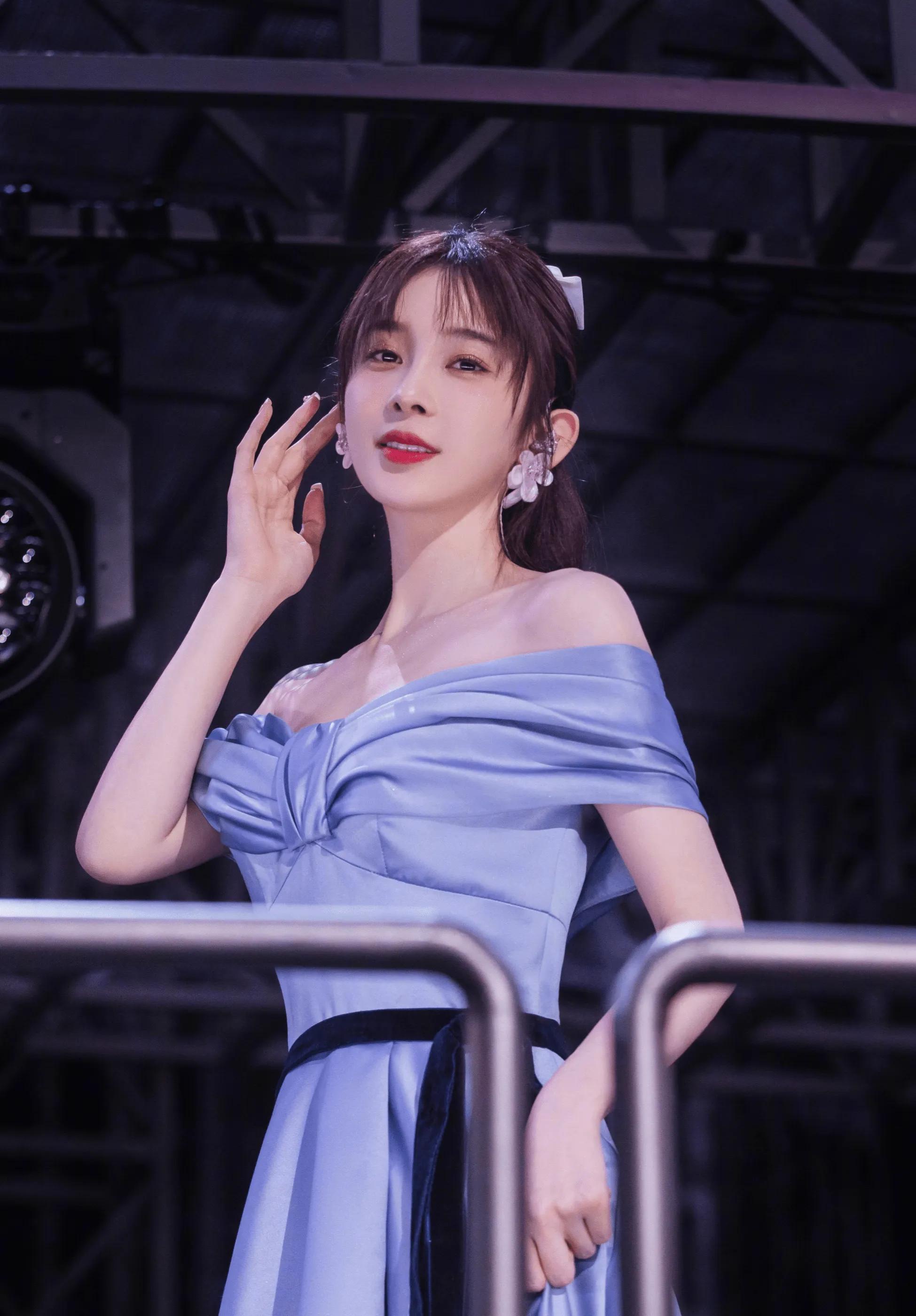 Breaking news in the entertainment industry: Zhao Liying, Cheng Yi, Li ...