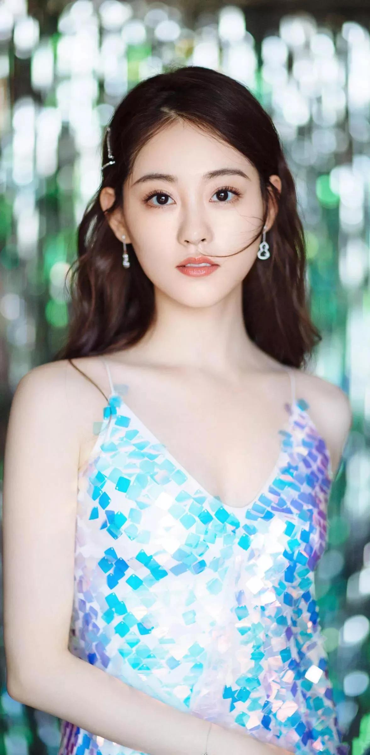 Zhu Xudan's beautiful hot photo photo, elegant and charming, with a great temperament - iNEWS