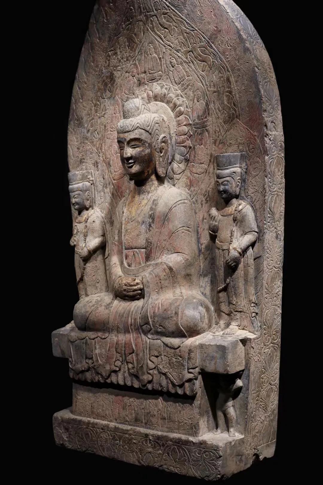 Three statues of the Northern Wei Dynasty - iNEWS