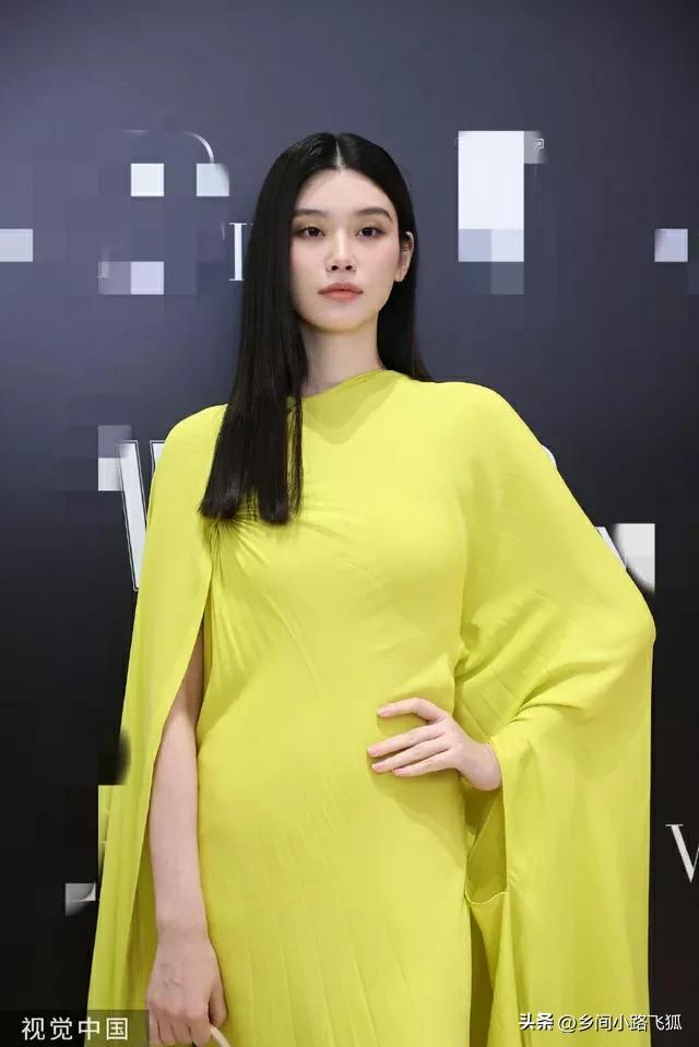 Li Bingbing and Xi Mengyao are on the same stage at the event - iNEWS