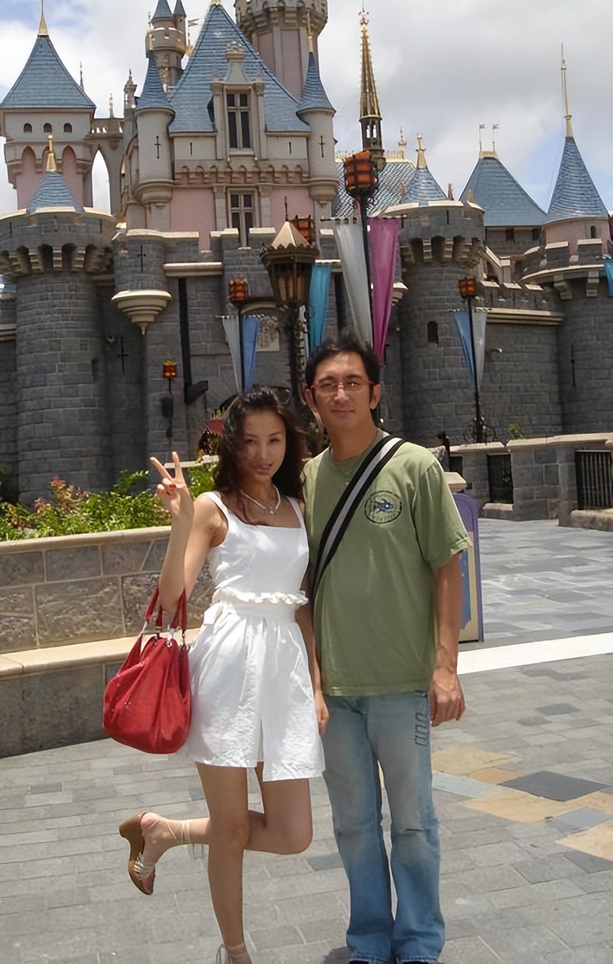 Shi Yangzi: Married 43-year-old Wu Qihua at the age of 22, he is still ...