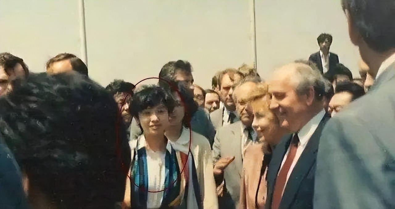 Bian Mei, the first female bodyguard in China - iNEWS