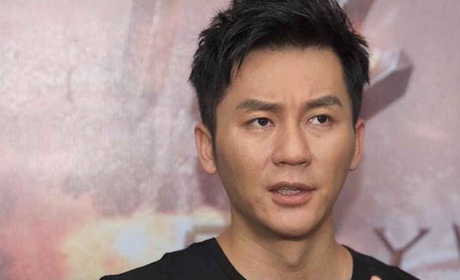 Feng Xiaogang and Li Chen were torn apart. He once shouted that Li Chen would leave the ...