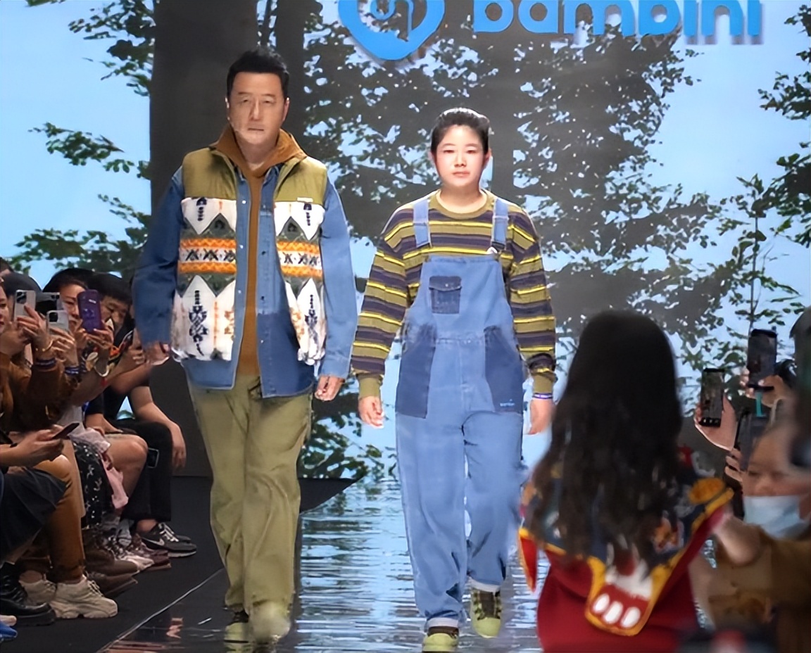 Guo Tao's daughter makes a rare appearance!With a plump body and a ...