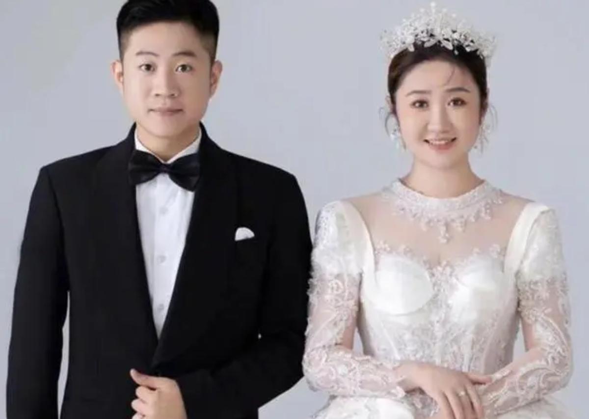 Wang Xiaoli's son's wedding ceremony is grand, the stepmother wears red ...