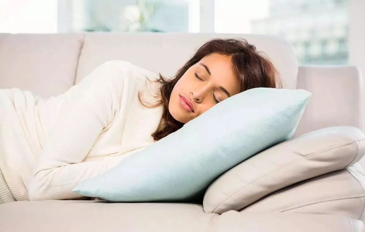 There are many benefits to taking a nap. If you want to take an ...