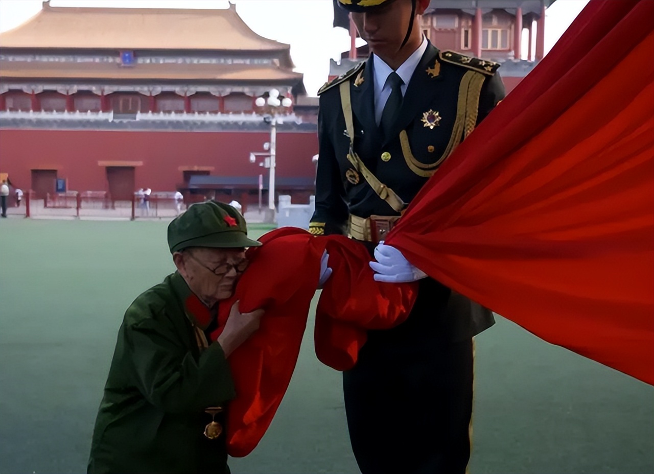 In the eyes of the Japanese army, the "Tu Xing Sun" is 4 feet tall, can ...