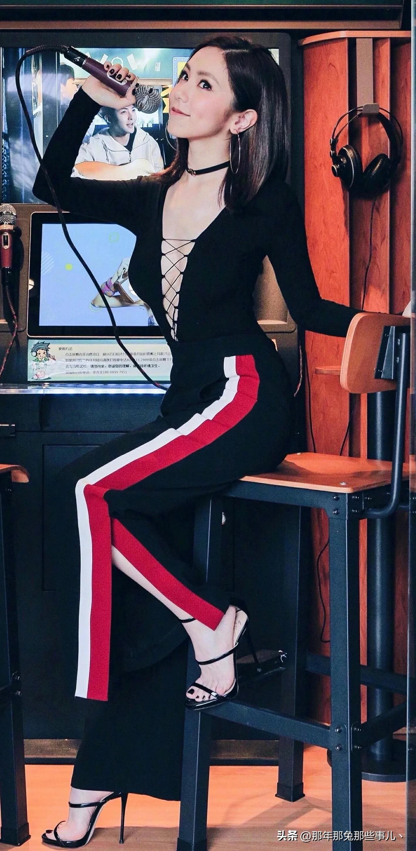 GEM Deng Ziqi, a powerful female singer, songwriter and music producer ...