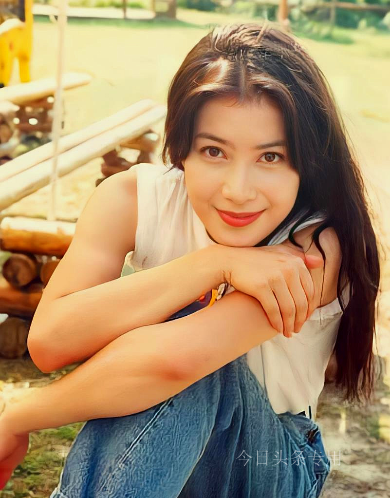 15 years to wait! Hong Kong star Jiang Xiwen made a low-key comeback at the age of 53, as ...