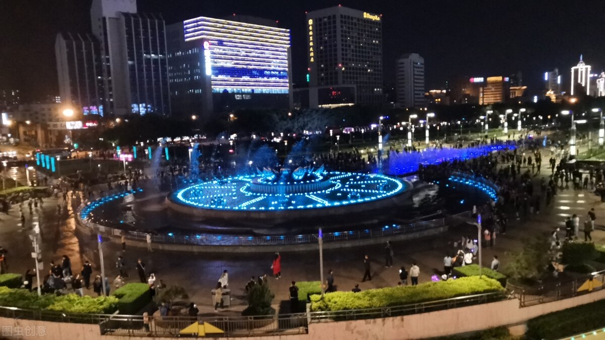 The ten most famous squares in China, how many have you been to? - iNEWS