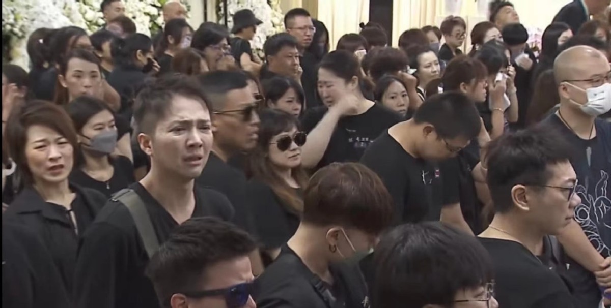 Coco Lee's husband and two stepdaughters are too awesome! It's really ...