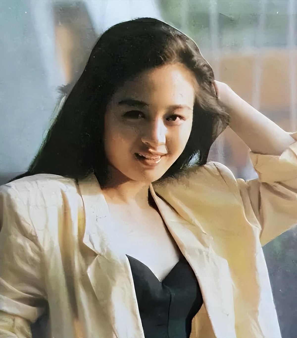 Young love can't bear the gossip, how can Li Muhua have the heart to let Wu Yujuan bear it alone ...