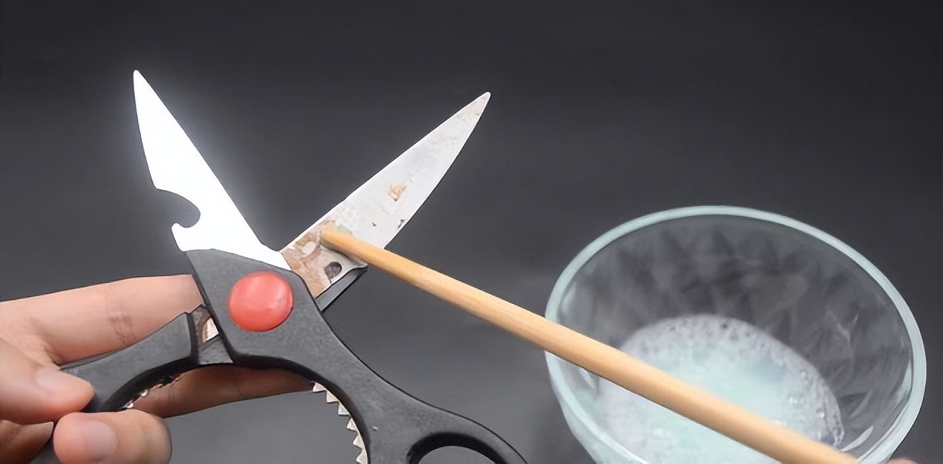 No matter how blunt the scissors are, the master will teach you a trick ...