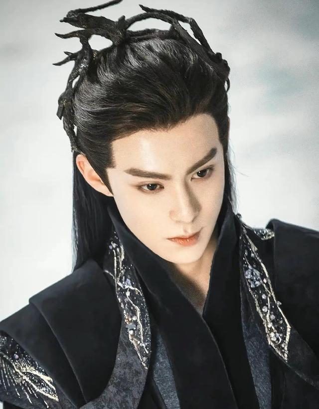 Zhang Han, the 4 men who became popular in the summer because of the ...