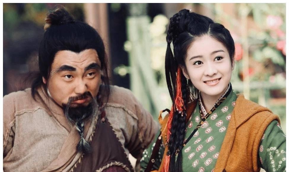 Who was the first owner of the Condor Heroes? That person was stronger ...