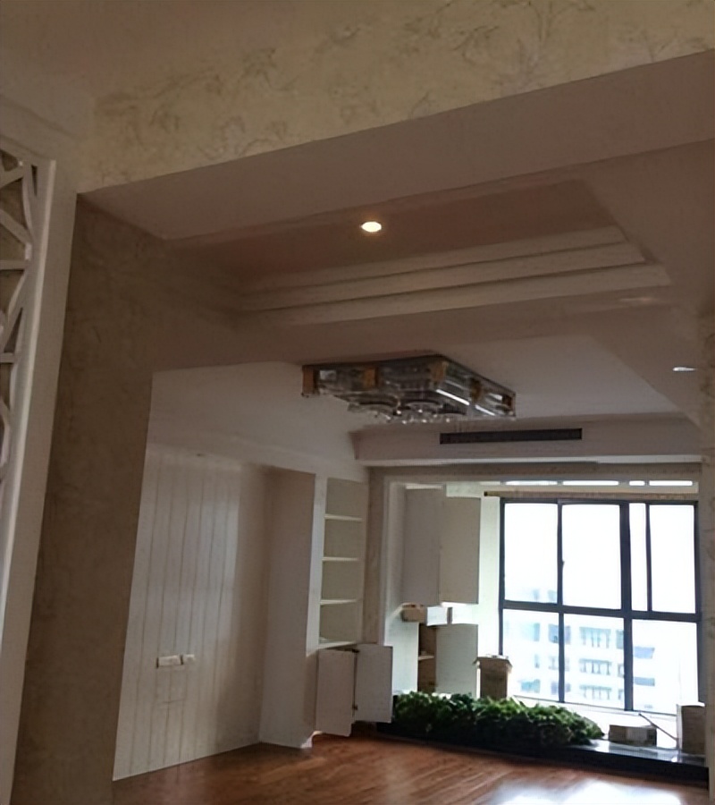 It took 5 years of money to save a new house of 128 square meters. Now ...