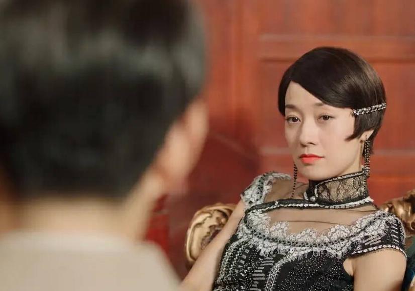 The suspense detective drama "Qipao Beauty Detective" exuding the sweetness of love, the ...