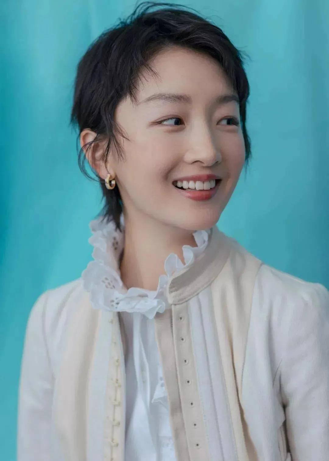 Photos of Zhou Dongyu - iNEWS