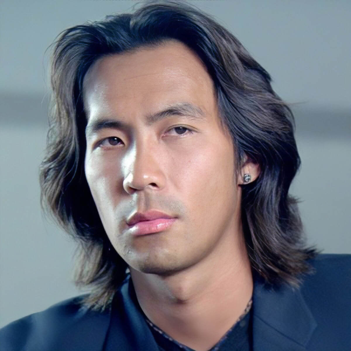 A well-known actor in Hong Kong has been a monk for many years, wearing ...