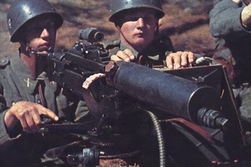 Where is the Hotchicks M1914 heavy machine gun and why did it become ...