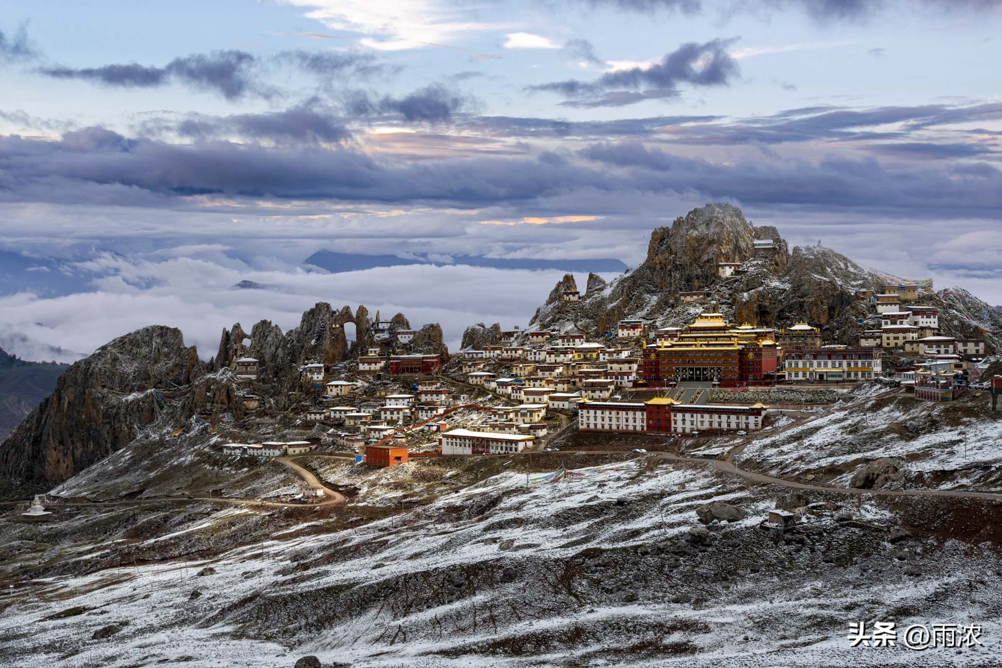 A temple built on a cliff - Zizhu Temple - iNEWS