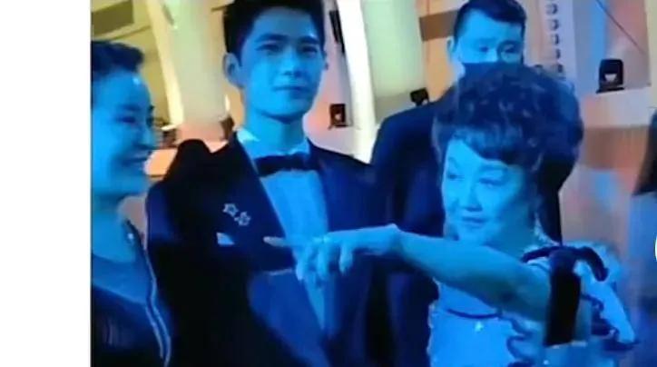 Yang Yang, who made a net profit of three million in one night and was ...