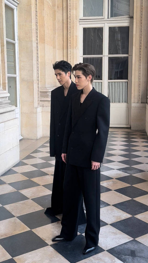 Liu Haoran's all-black look is cool and handsome, and the photo with ...