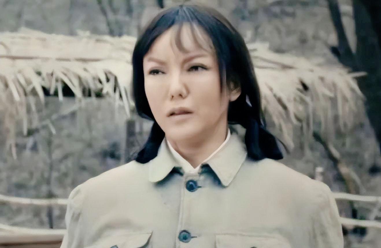 Pointed chin, fake nose bridge, plastic surgery face into the anti-war ...