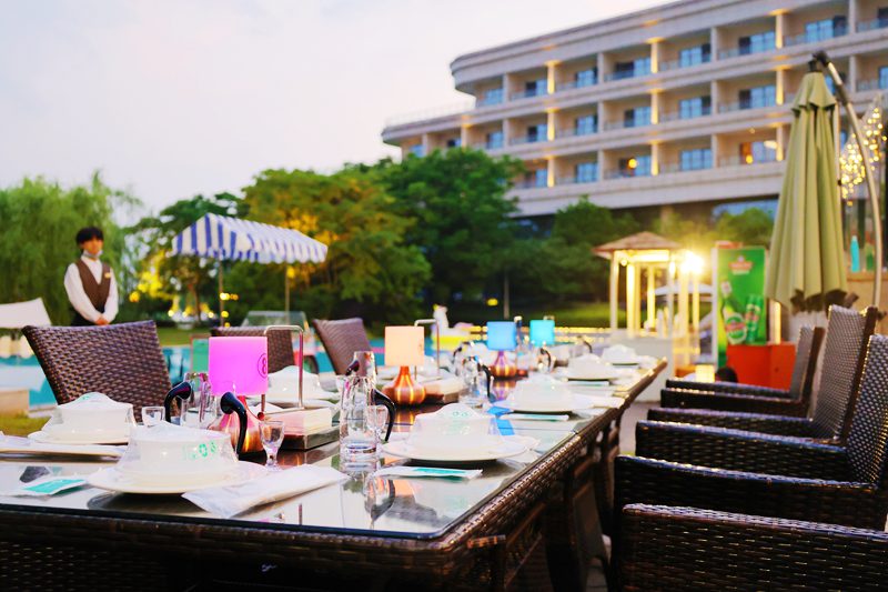 Check-in Liantou Radisson Blu Hotel micro-holiday·lakeside food stalls ...